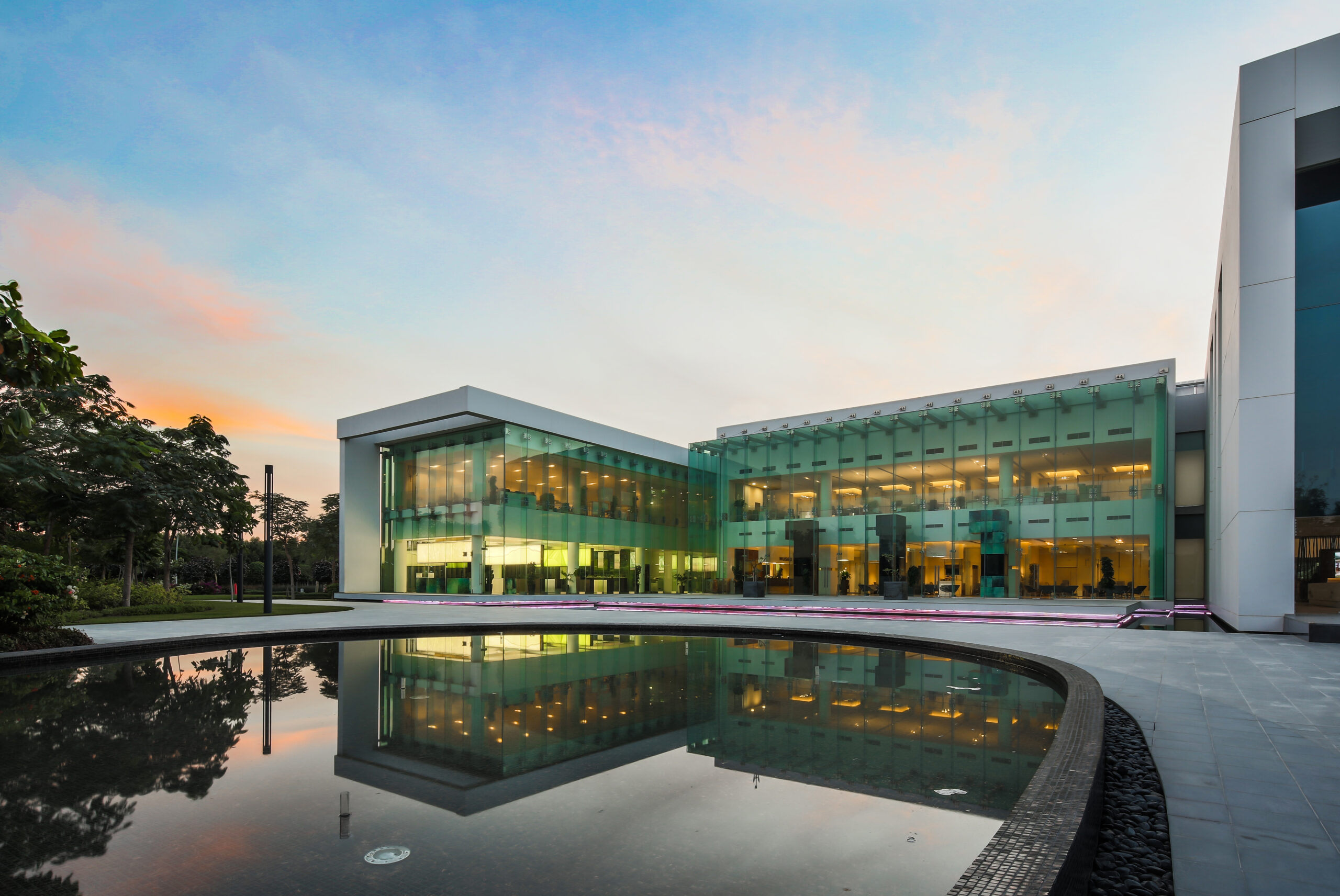 Meydan D1 Sales Center - AE7